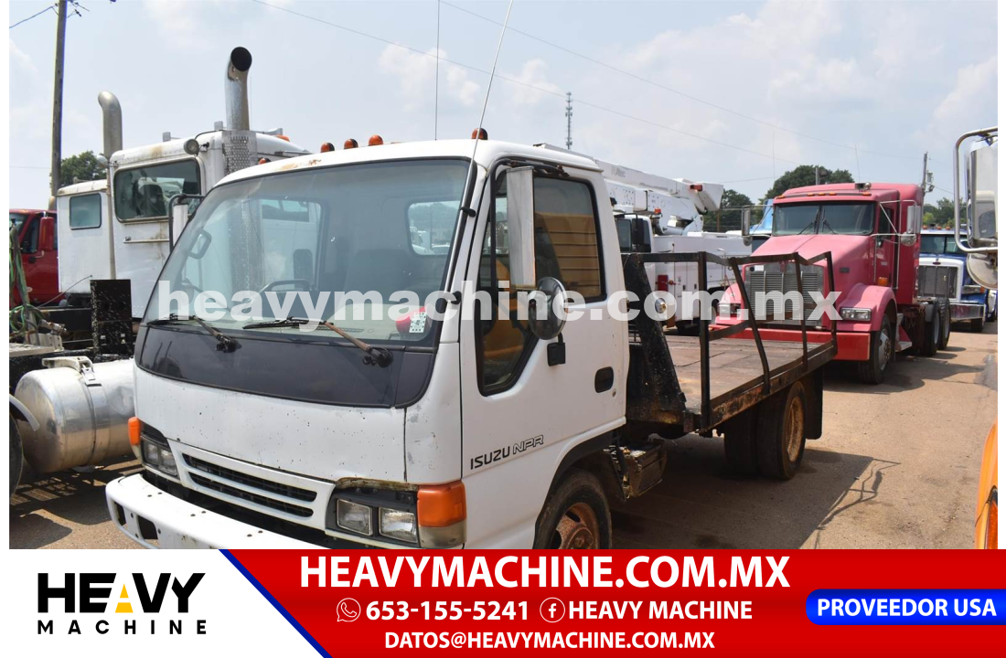 Camión Plataforma 2002 Isuzu NPR en venta