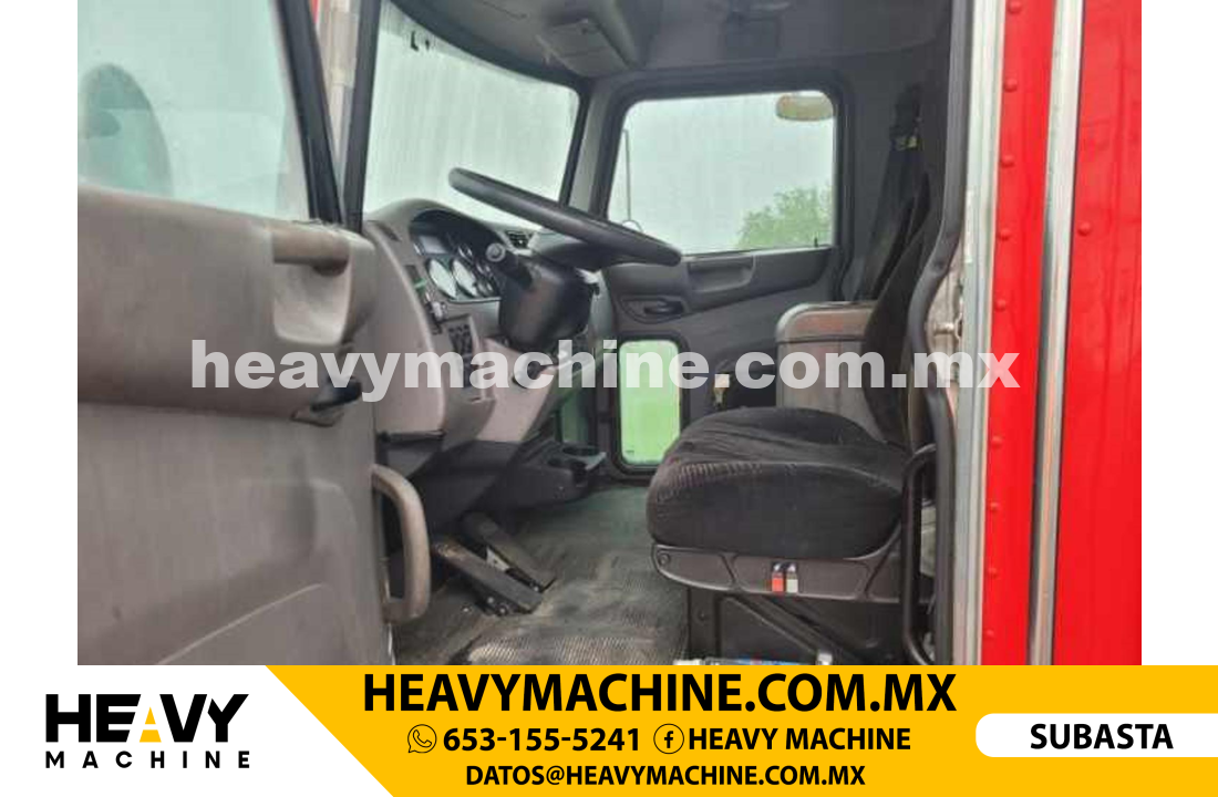 Camión Plataforma 2017 Peterbilt 337 en venta